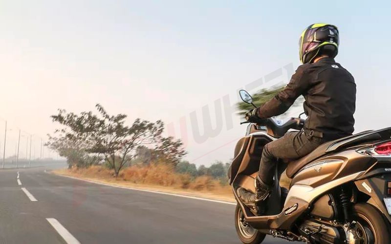 Suzuki Burgman Street - Nowwheels