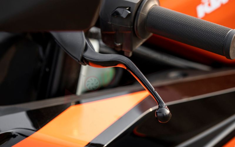 KTM RC 200 - Nowwheels